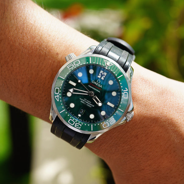 OMEGA SEAMASTER JAMES BOND LIMITED EDITION GREEN DIAL – OK ICE